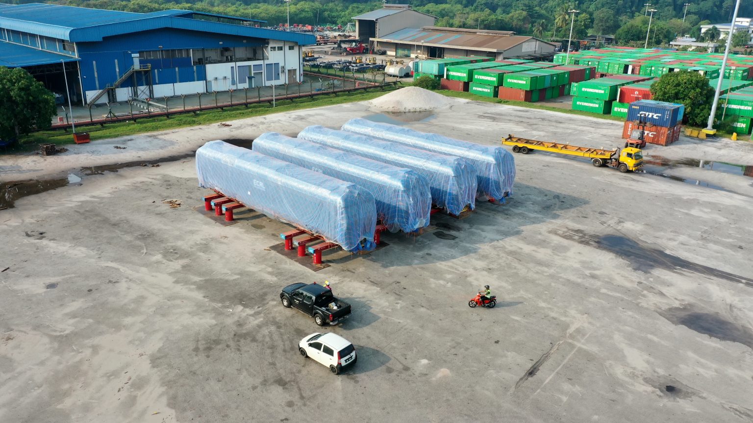 Six ECRL Locomotives Arrived in Kuantan Port – Kuantan Port